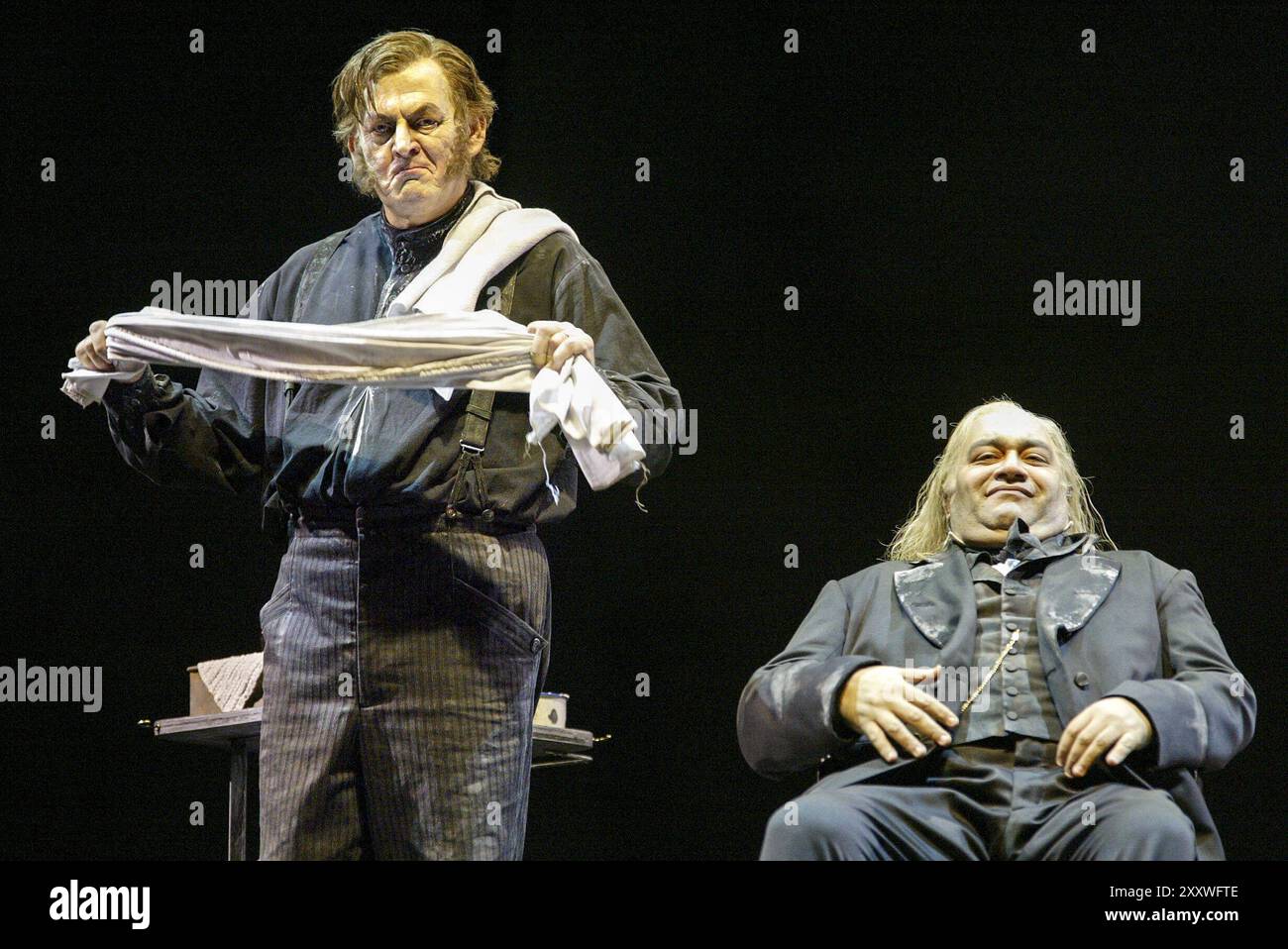 l-r: Thomas Allen (Sweeney Todd), Jonathan Veira (Judge Turpin) in ...