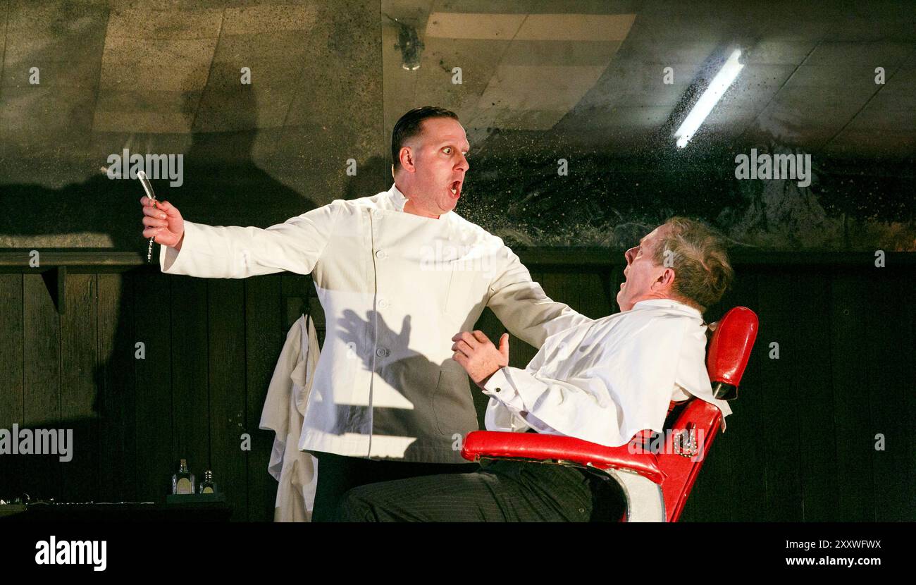 l-r: David Birrell (Sweeney Todd), Don Gallagher (Judge Turpin) in ...