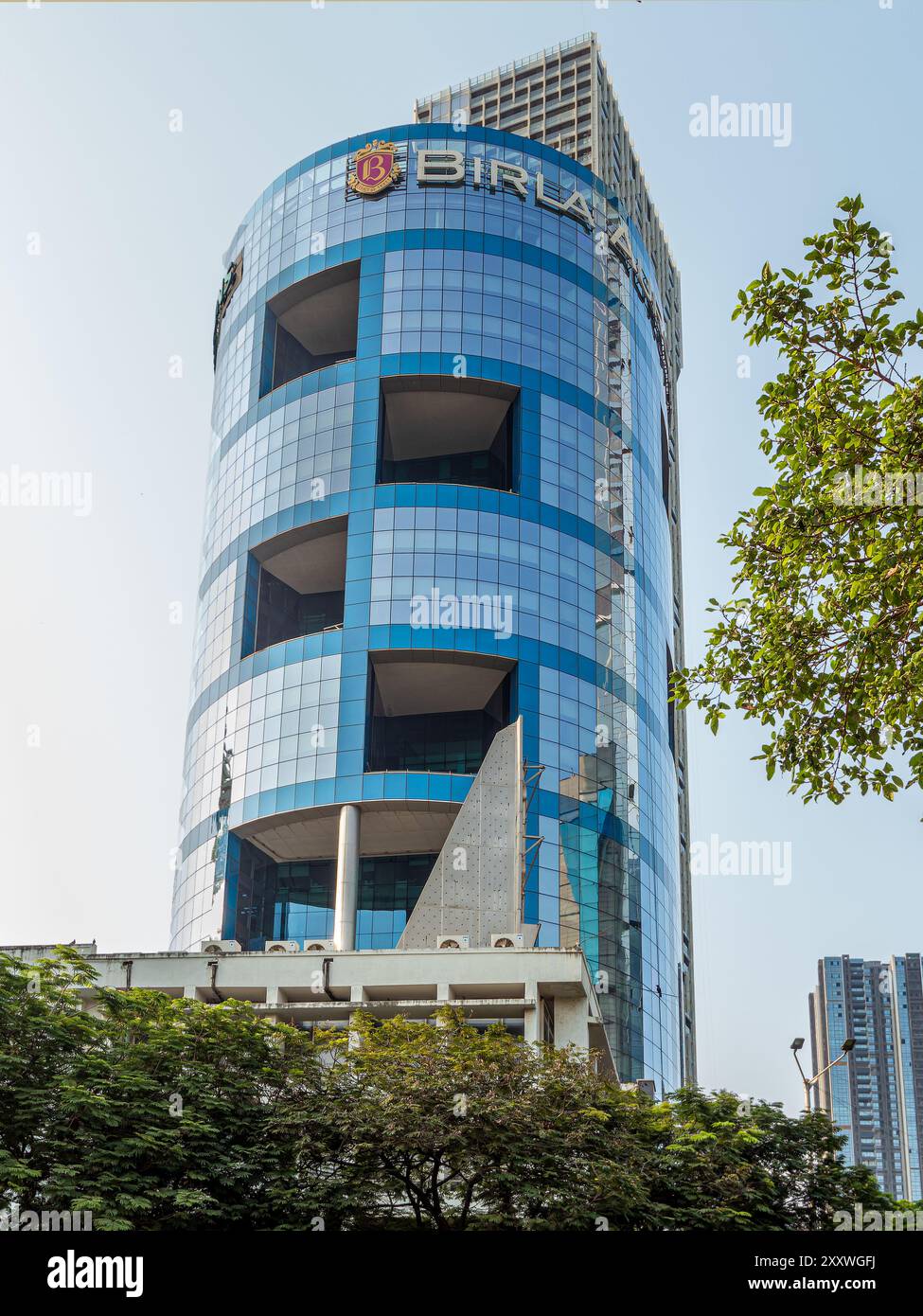 Building construction worli mumbai hi-res stock photography and images ...