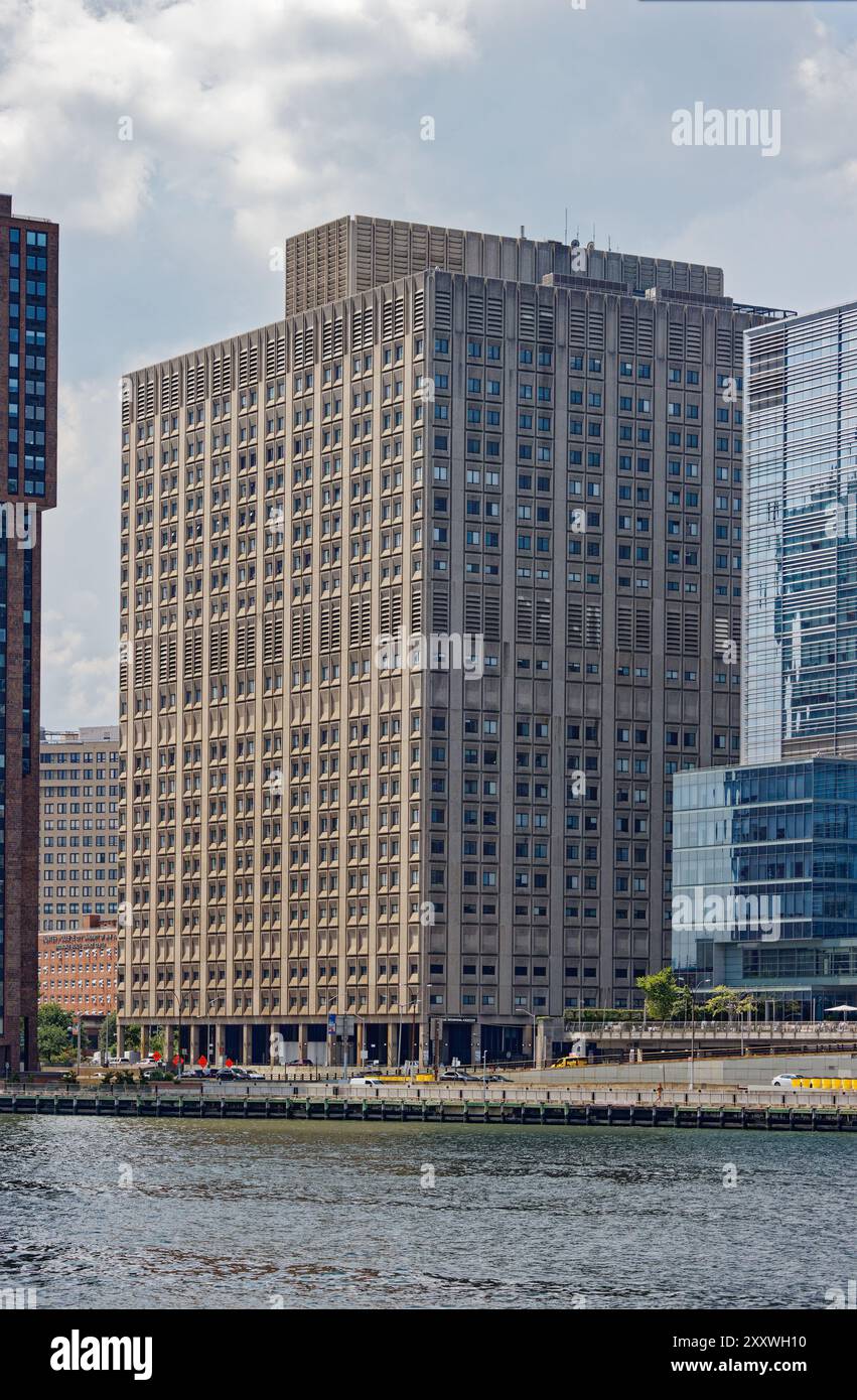 Bellevue hospital exterior hi-res stock photography and images - Alamy