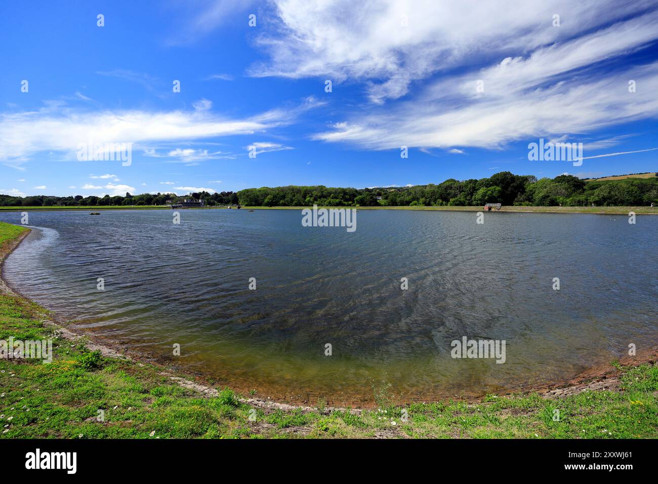 Llanishen and lisvane reservoirs hi-res stock photography and images ...