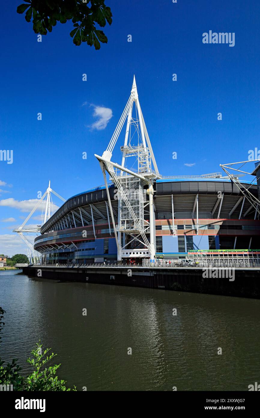 Principality stadium architecture hi-res stock photography and images ...