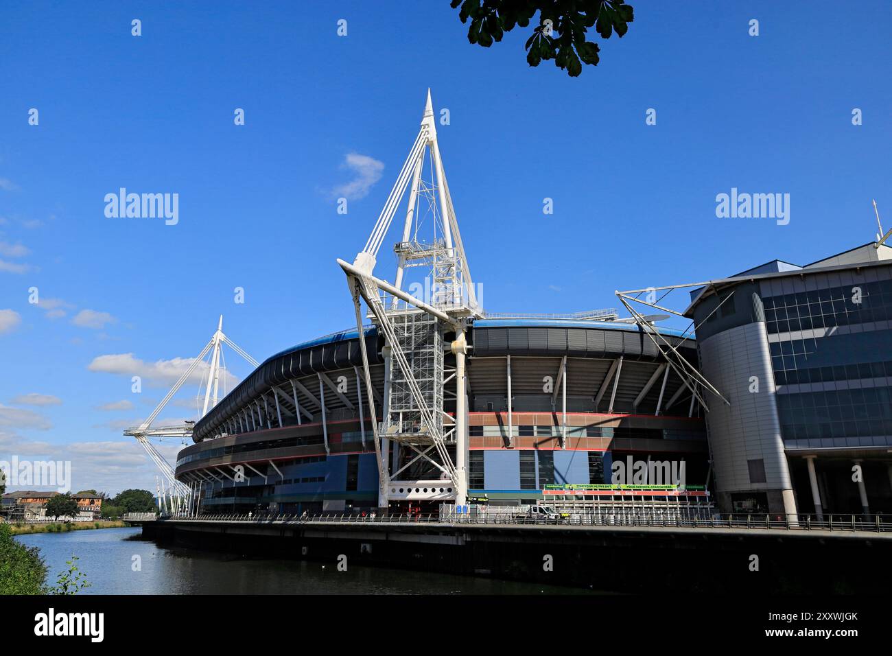Principality stadium and river hi-res stock photography and images - Alamy