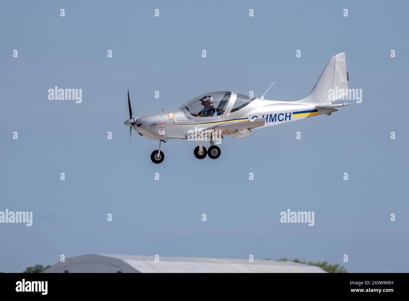 RAF Microlight Association - Evektor EV-97 Eurostar, arriving at RAF ...