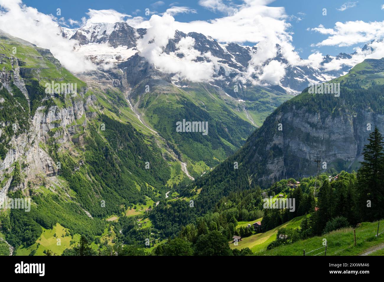 Stunning mountain landscape of Lauterbrunnen valley, Switzerland ...