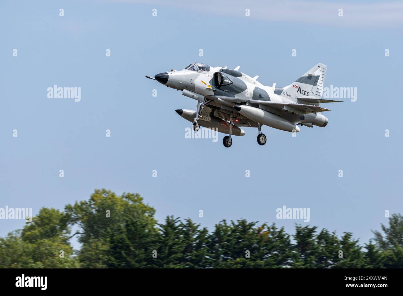 Top Aces - Douglas A-4 Skyhawk, arriving at RAF Fairford to take part ...