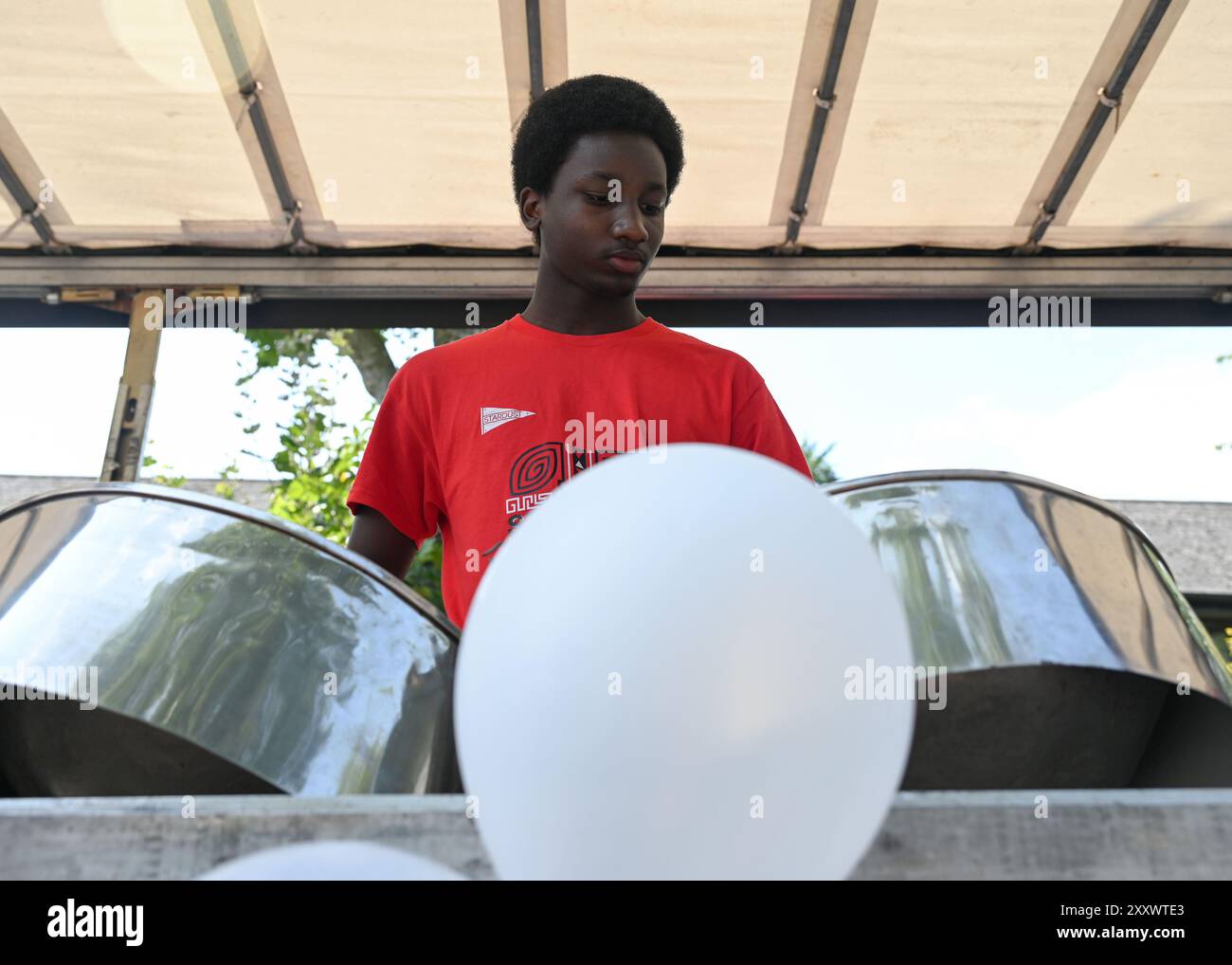 LONDON, UK. 26th Aug, 2024. Thousands of peaceful people attended the ...
