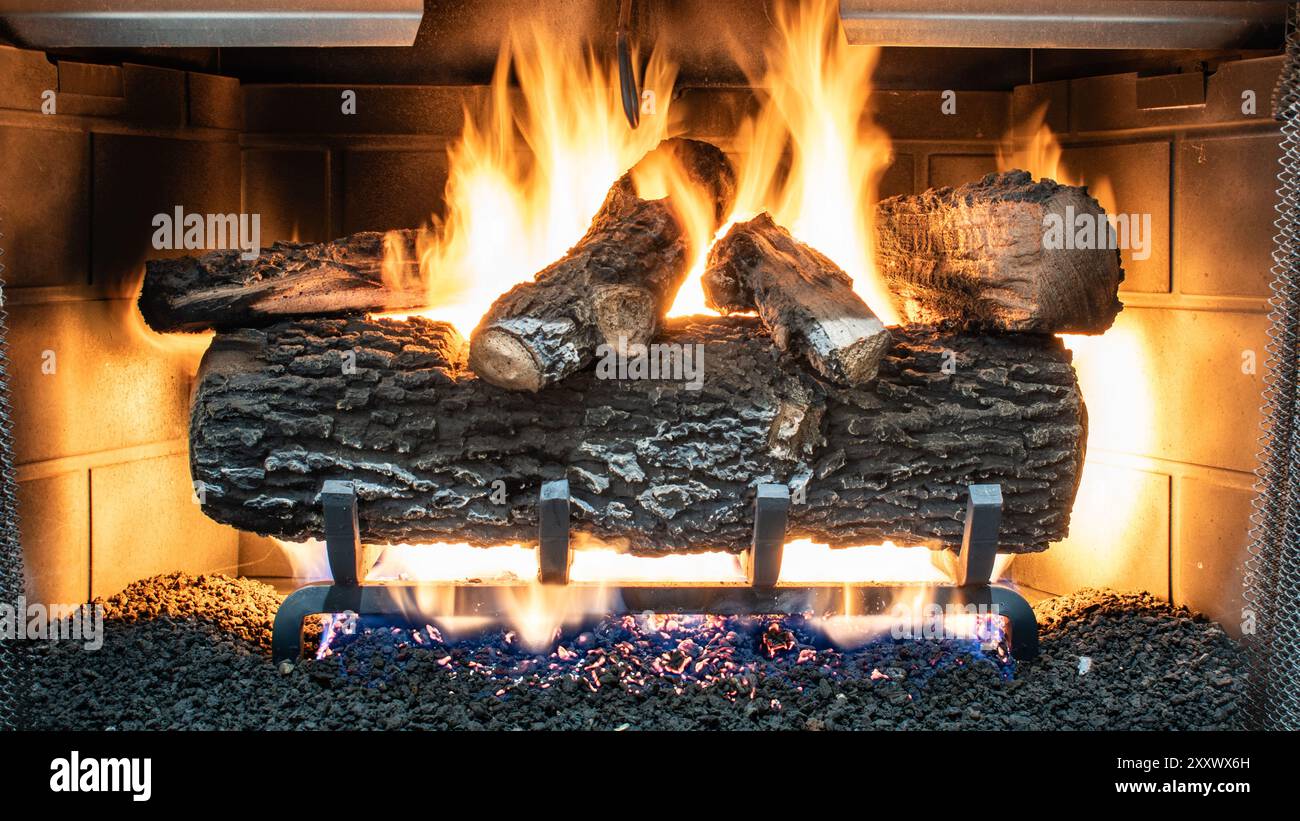 Long exposure of fire burning in fireplace Stock Photo - Alamy