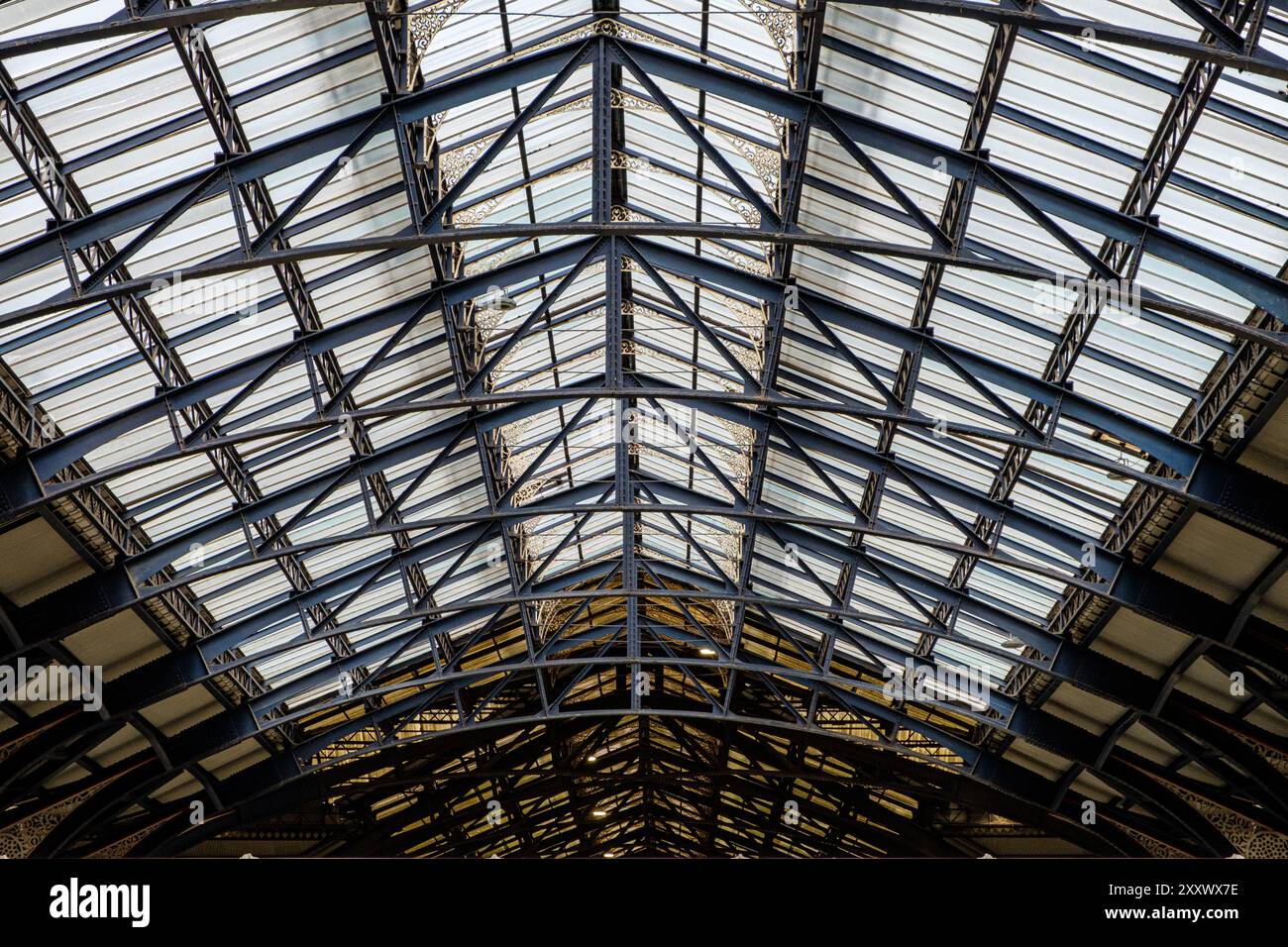 Architectural detail, Liverpool Street Station, Liverpool Street ...