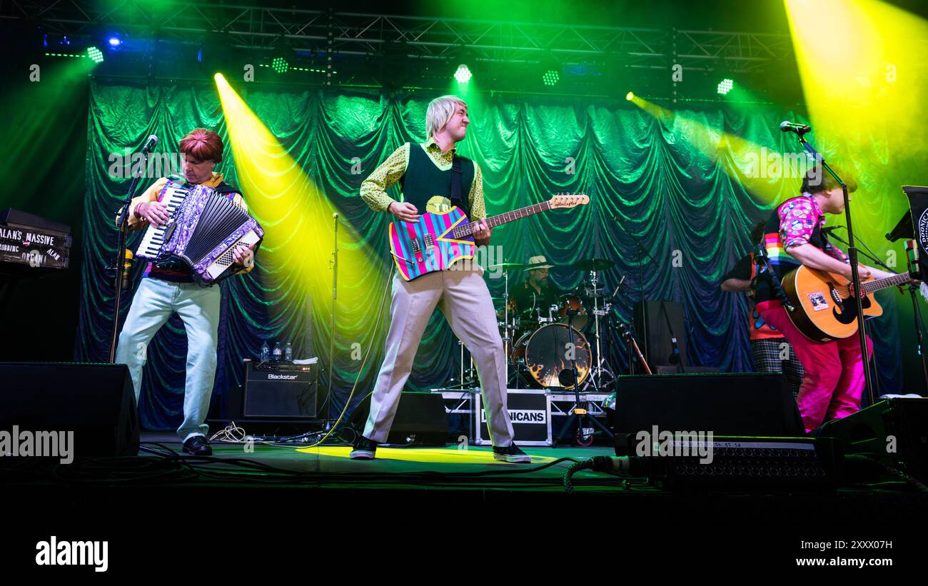 The Bar-Steward Sons of Val Doonican at Beautiful Days Festival 2024 ...