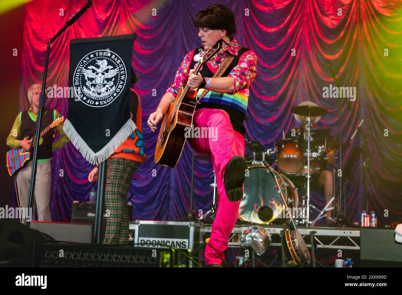 The Bar-Steward Sons of Val Doonican at Beautiful Days Festival 2024 ...