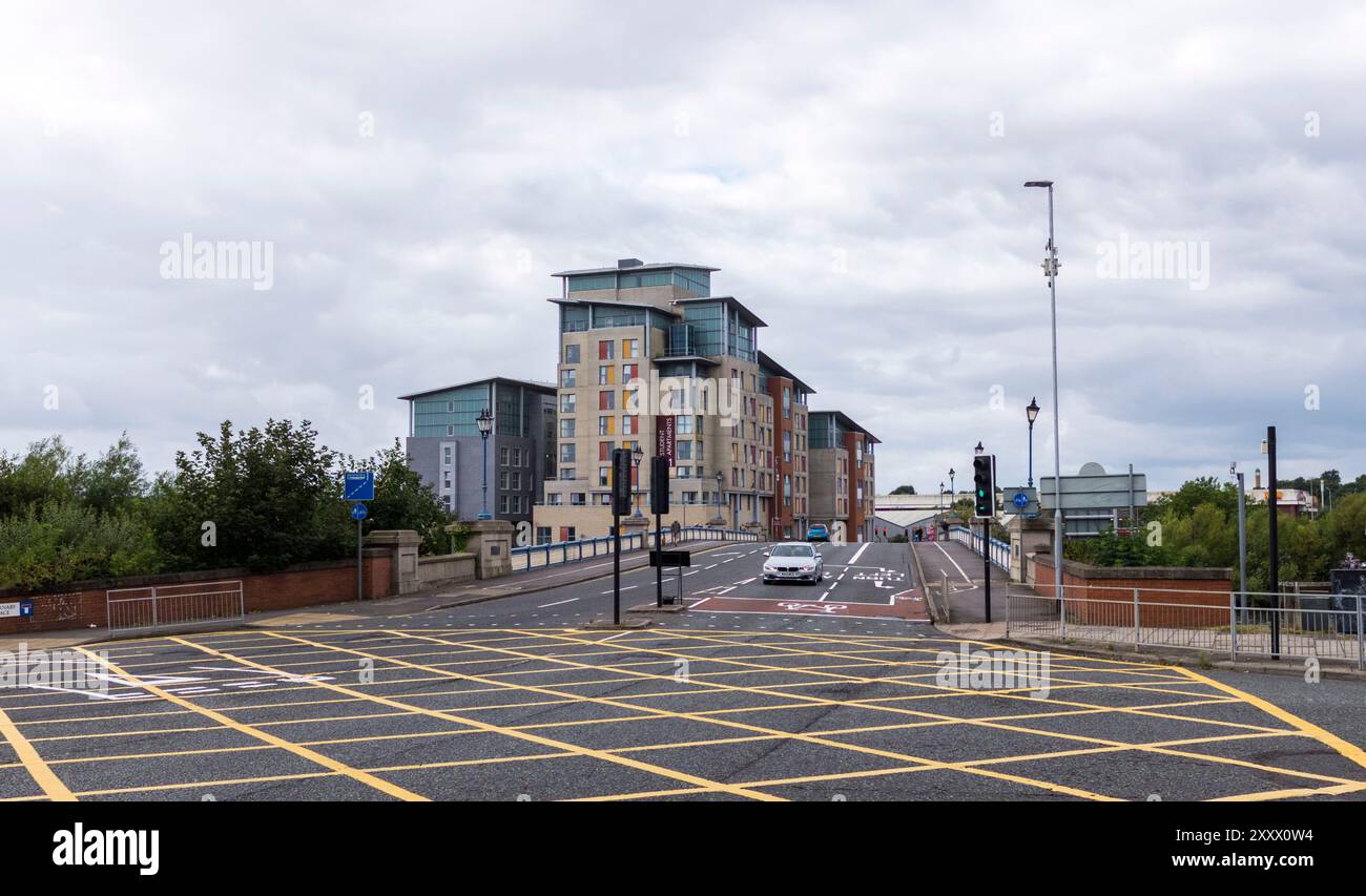 Bridge Road over Victoria Bridge and Rialto Court ,Student Accomodation ...