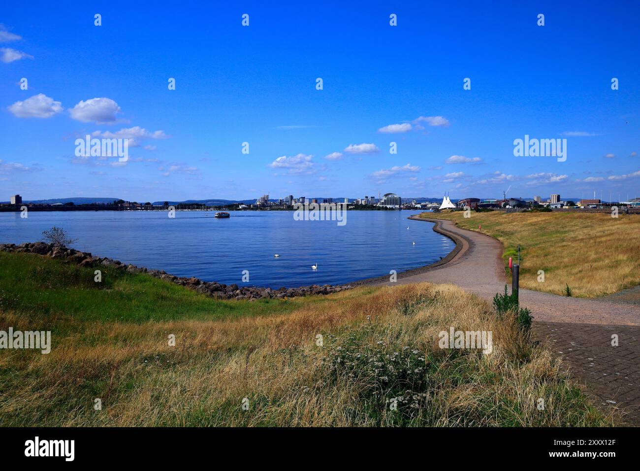Winding path around the edges of Cardiff Bay and Barrage. Taken August ...