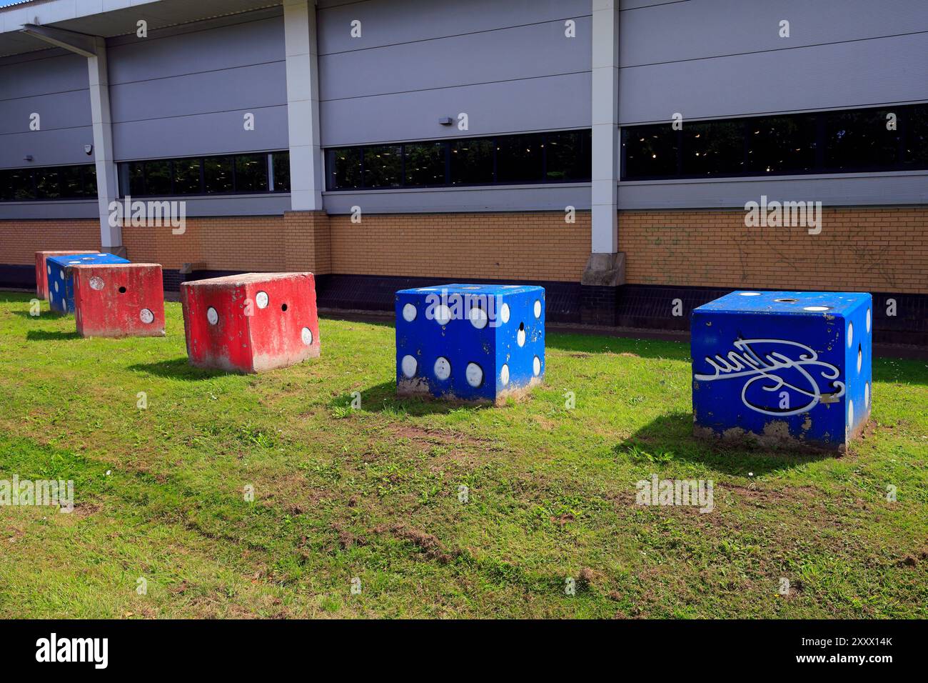 Dice artwork hi-res stock photography and images - Alamy