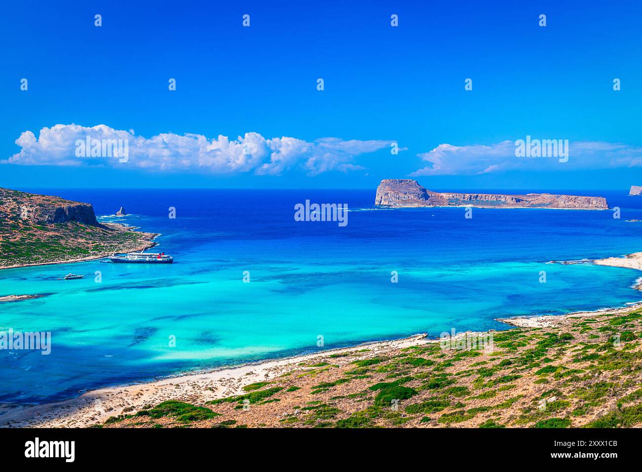 Balos lagoon, Crete island, Greece: Panoramic view of Balos Lagoon and ...