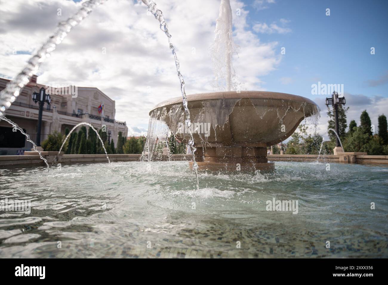 Fountain Water Feature Landscape Architecture Design Stock Photo - Alamy