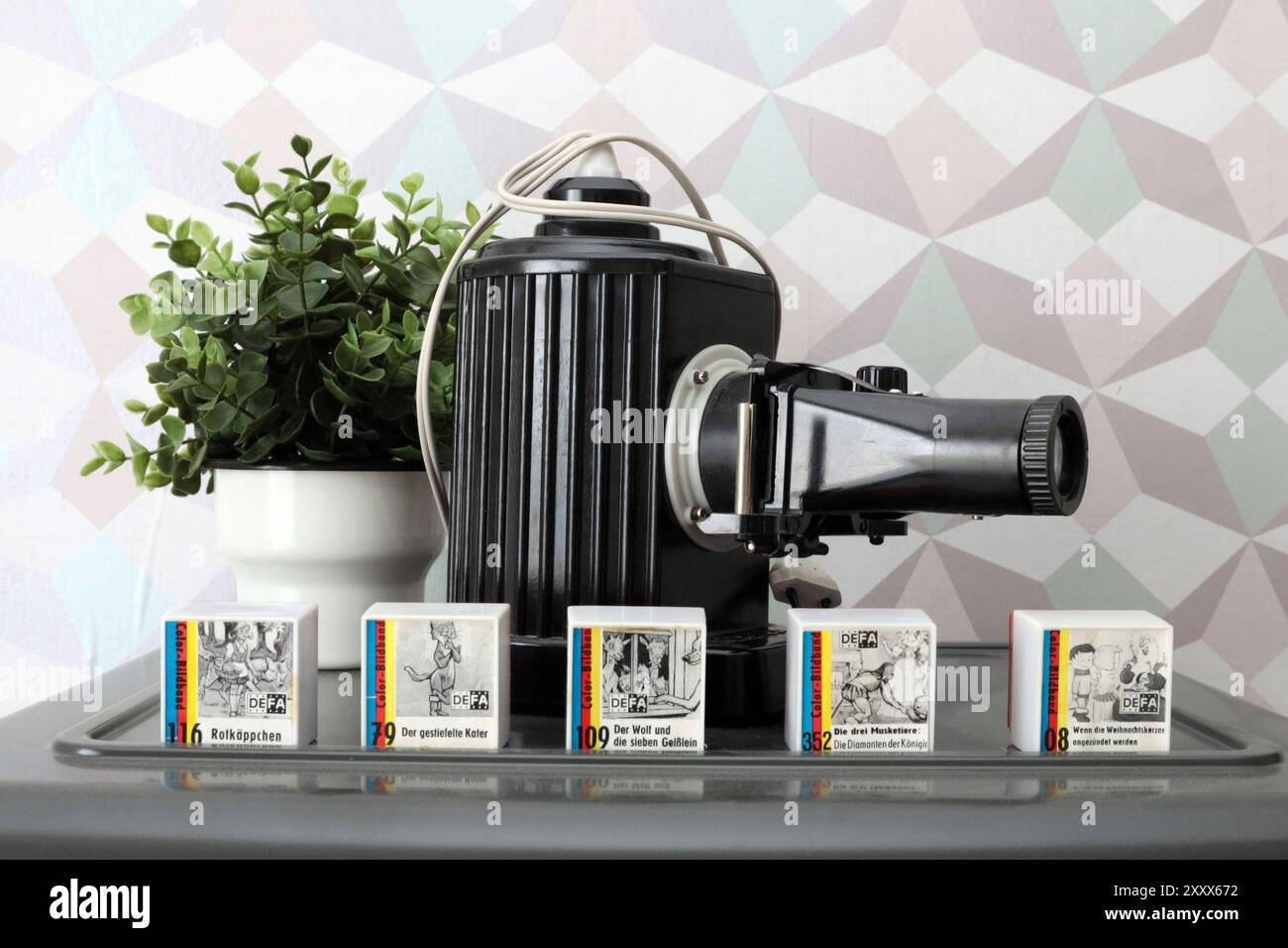 Bildwerfer hi-res stock photography and images - Alamy