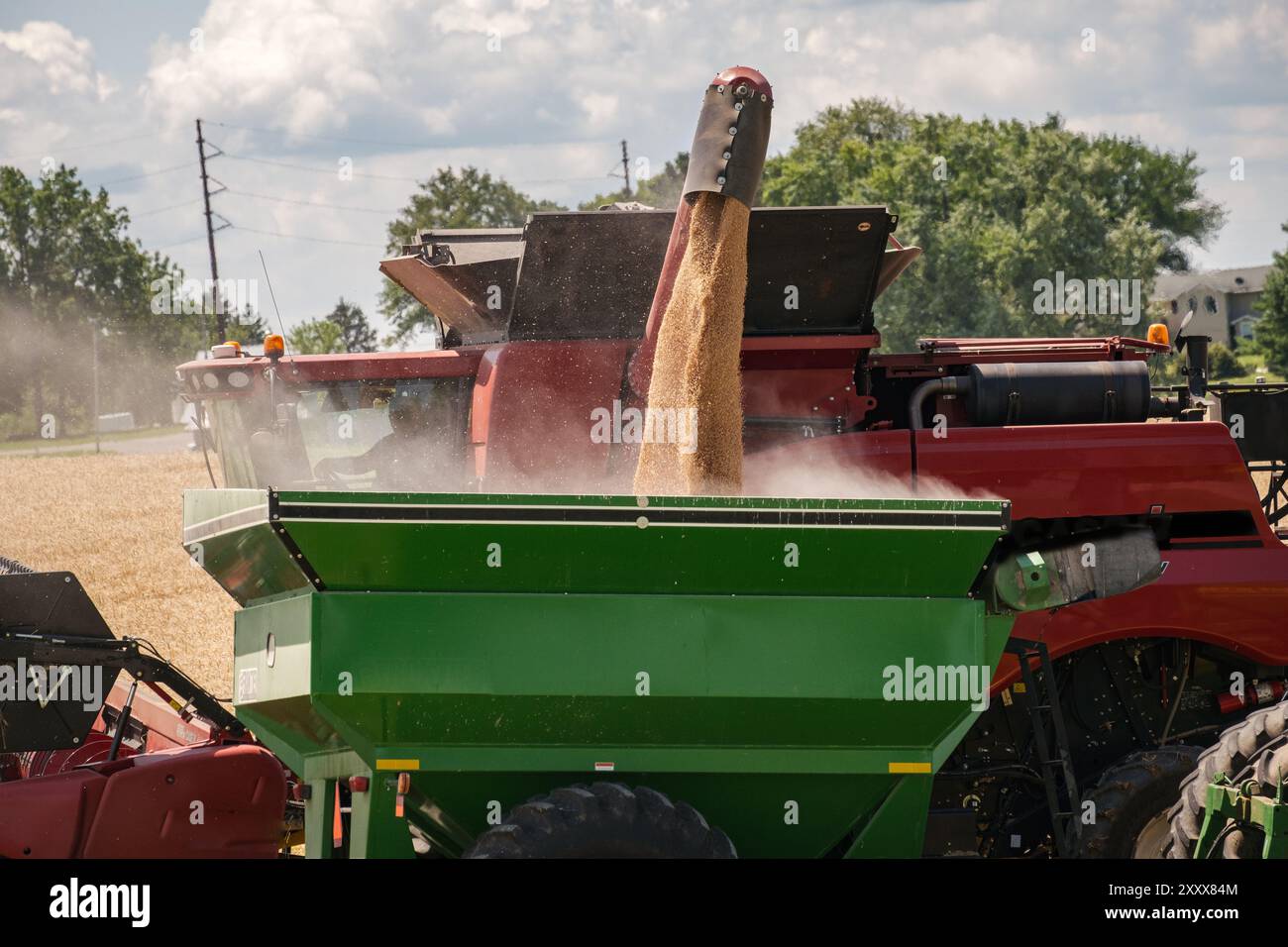 Equipment unloading hi-res stock photography and images - Alamy