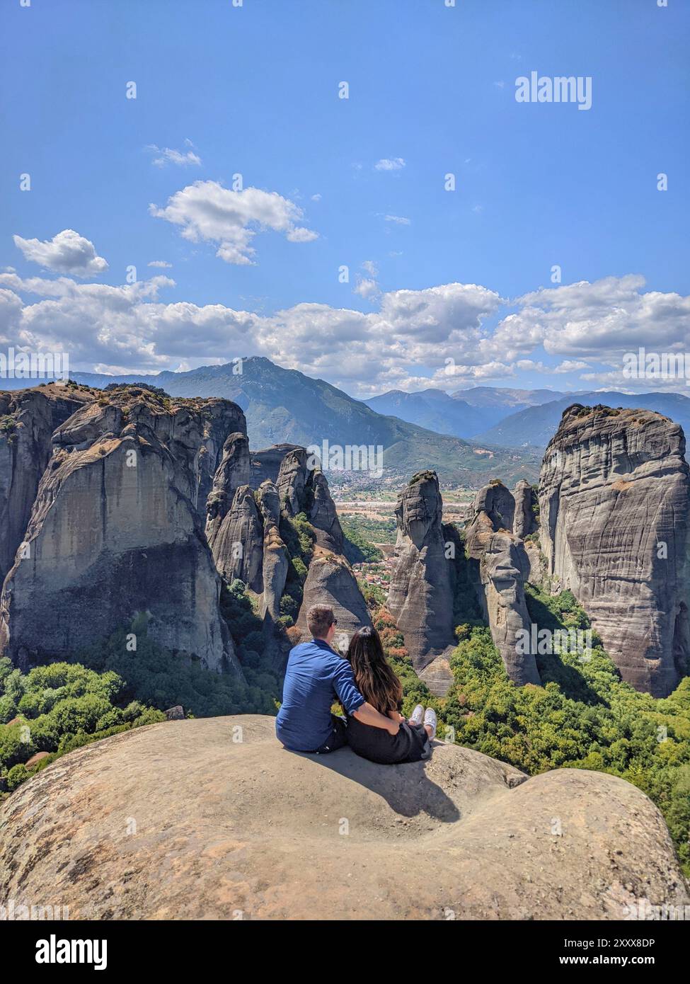 Explore breathtaking rock formations meteora hi-res stock photography ...