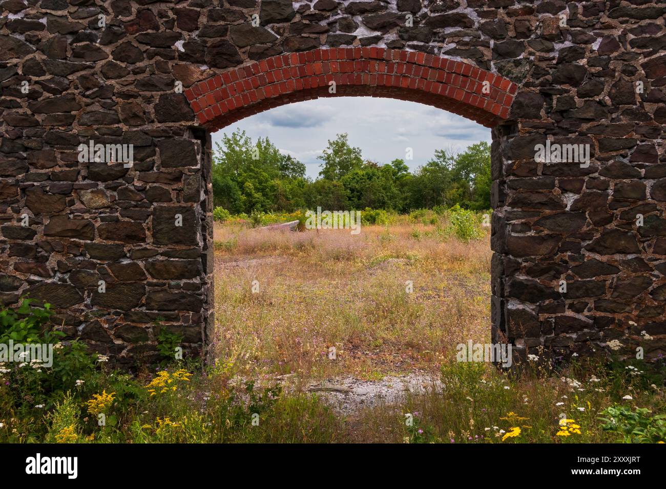 Mine wall hi-res stock photography and images - Alamy