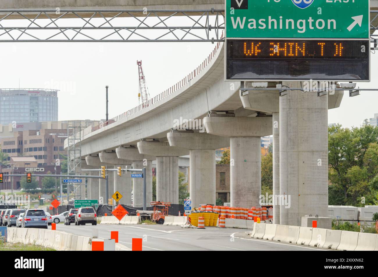 Construction of the Tyson's Corner Metro Station extension on the ...