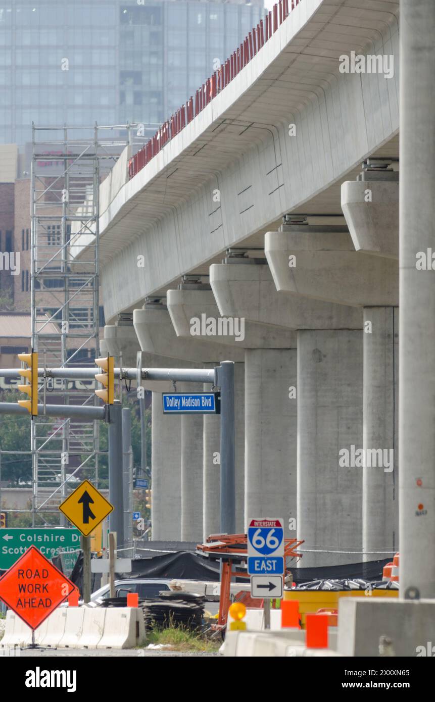 Construction of the Tyson's Corner Metro Station extension on the ...