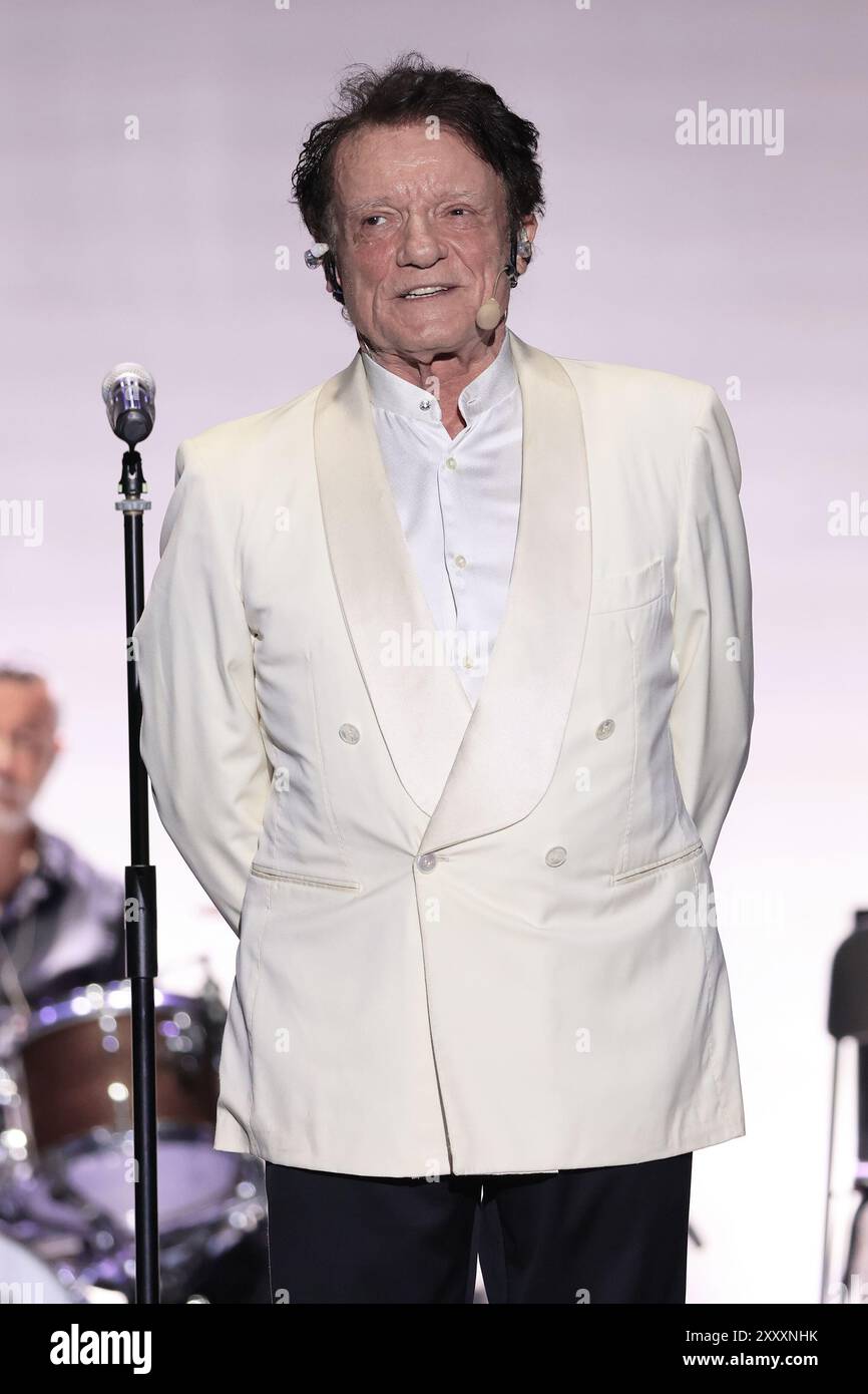 in the photo Massimo Ranieri Stock Photo - Alamy