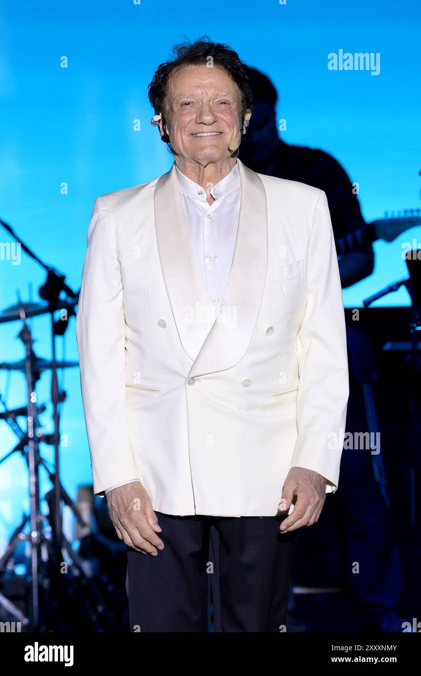 in the photo Massimo Ranieri Stock Photo - Alamy