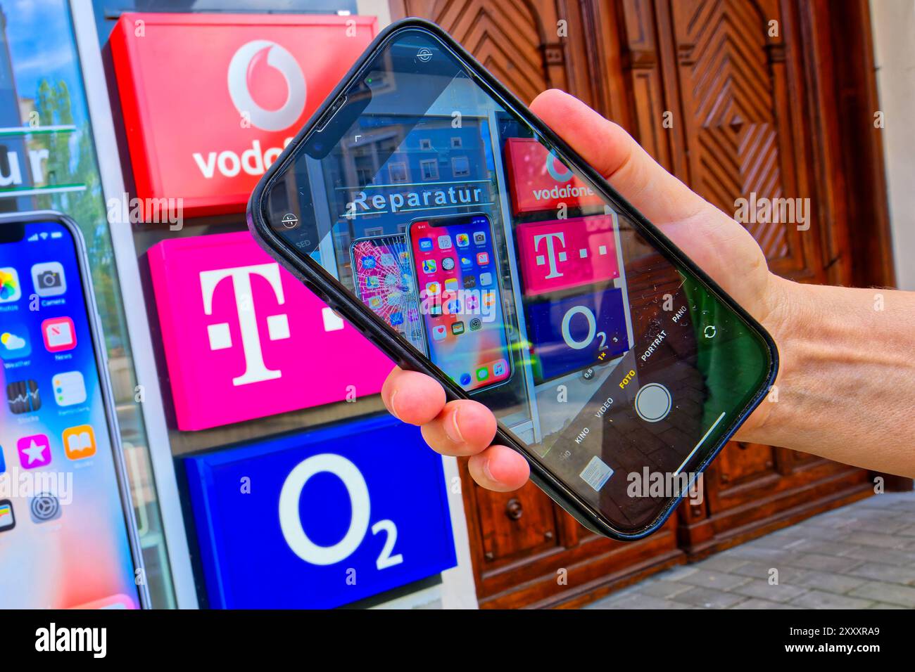 Beste logos hi-res stock photography and images - Alamy