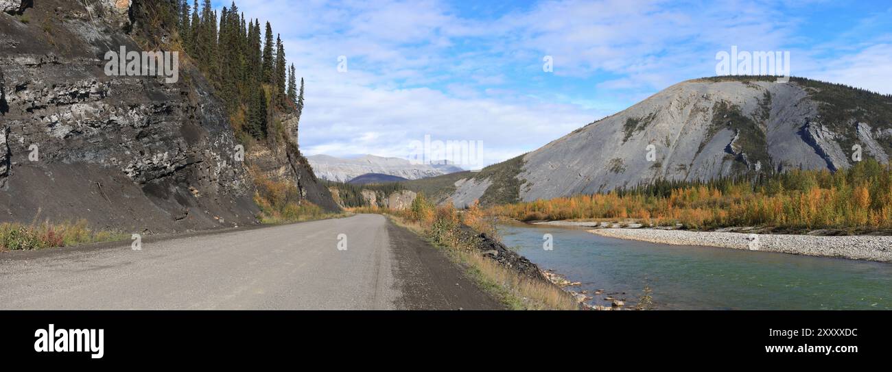 The Dempster Hwy Stock Photo - Alamy