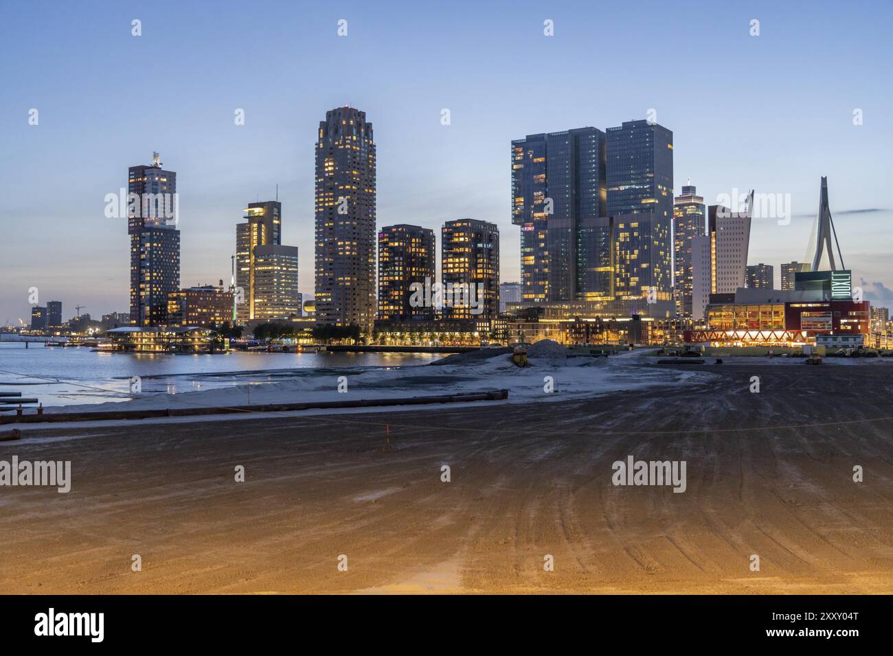 The Rijnhaven, a 28-hectare harbour basin, has now been filled in by ...