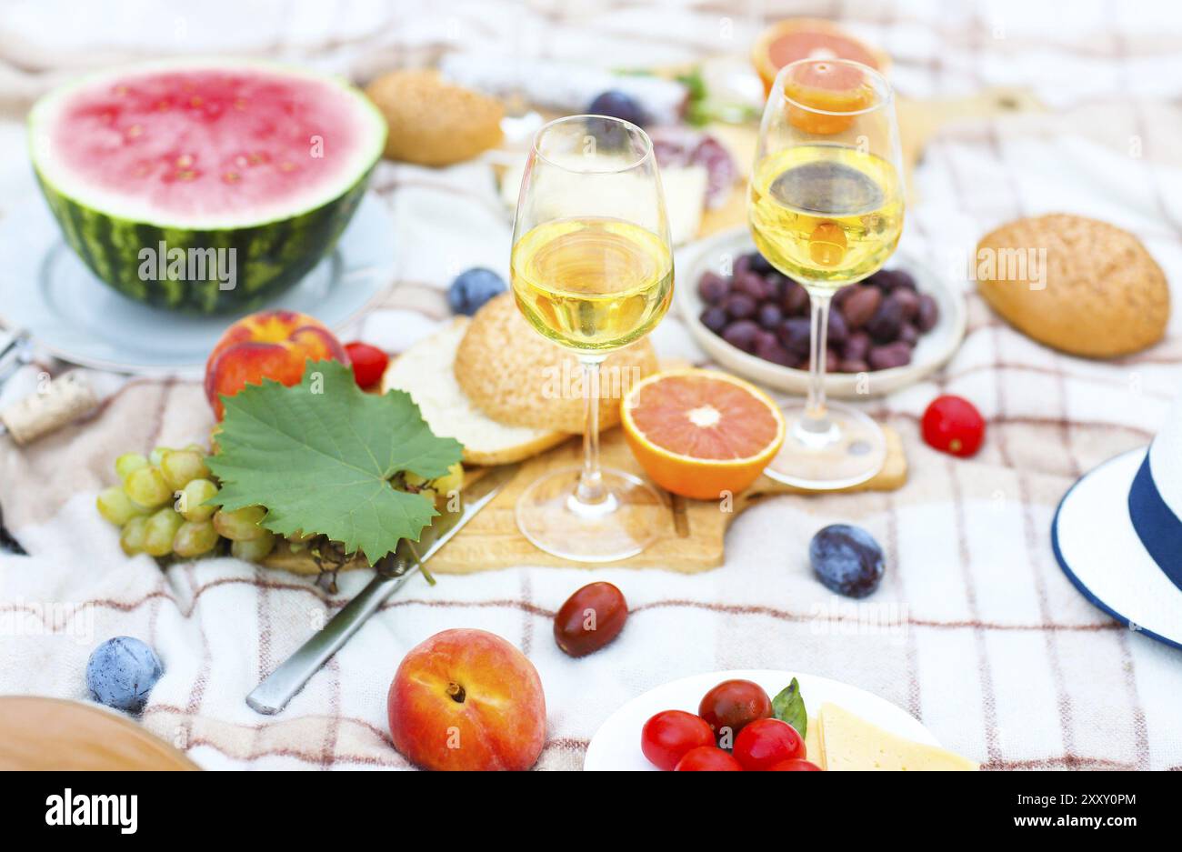 Top view summer garden italian picnic. Summer party Stock Photo - Alamy
