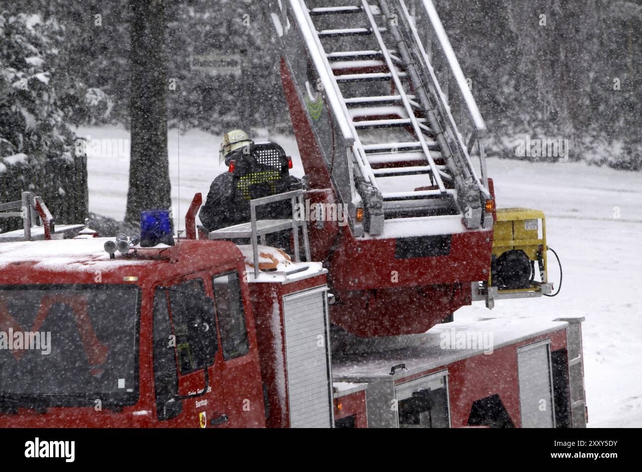 Fire brigade operation in heavy snow Stock Photo - Alamy