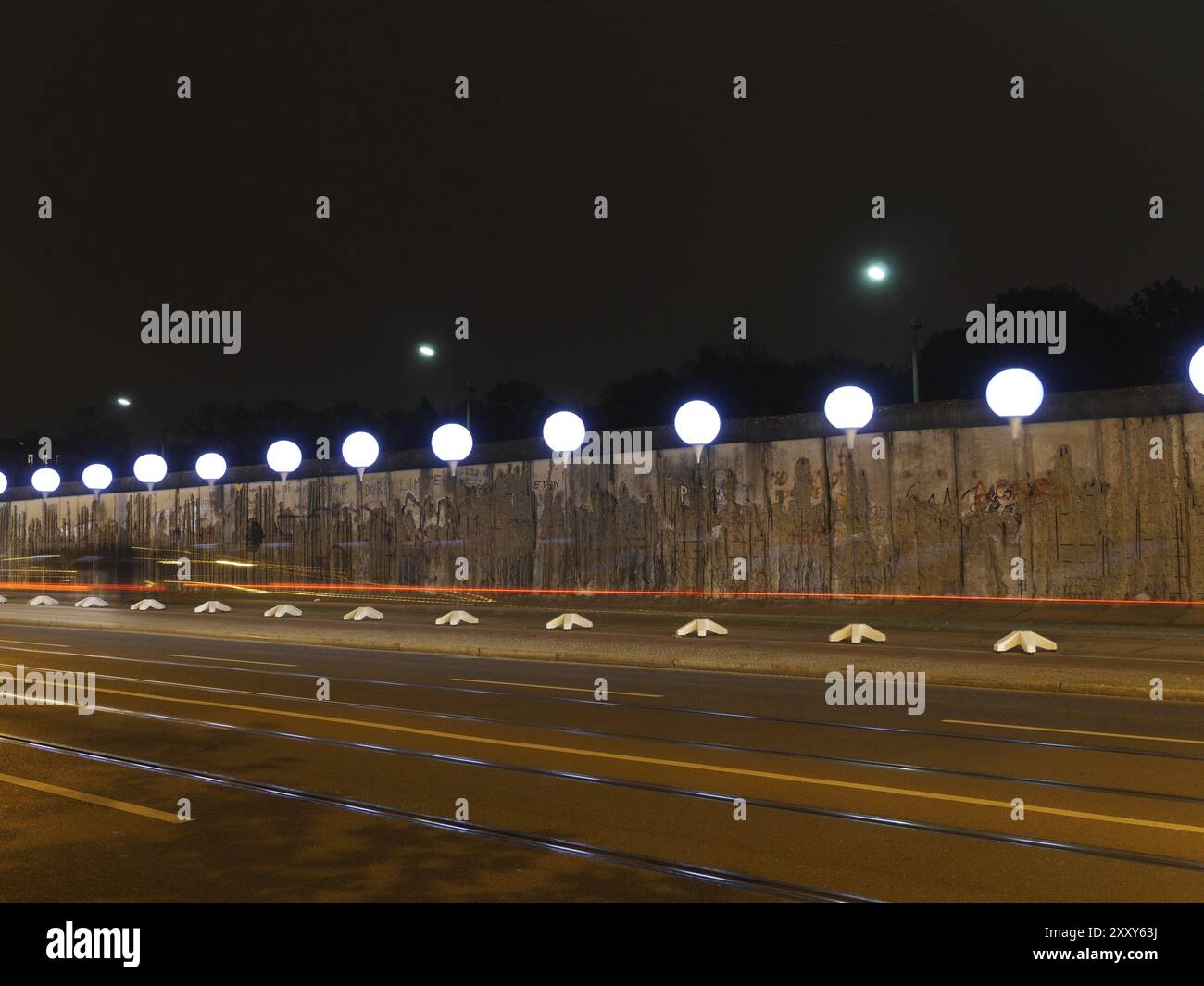 Berlin wall at bernauer strasse 1989 hi-res stock photography and ...