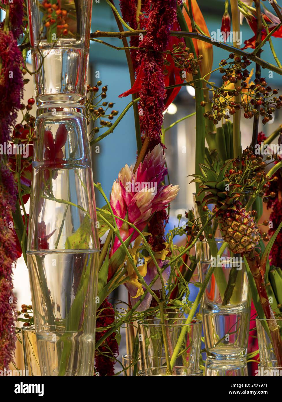 Artistic flower arrangements and decorations, German Floristry ...
