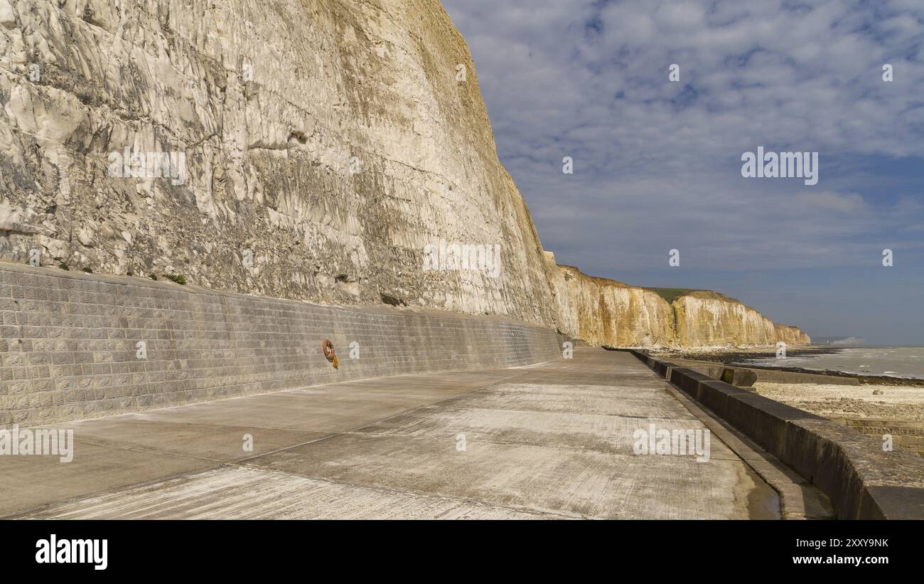 Chalk cliffs and coastline at Friars Bay in Peacehaven, near Brighton ...