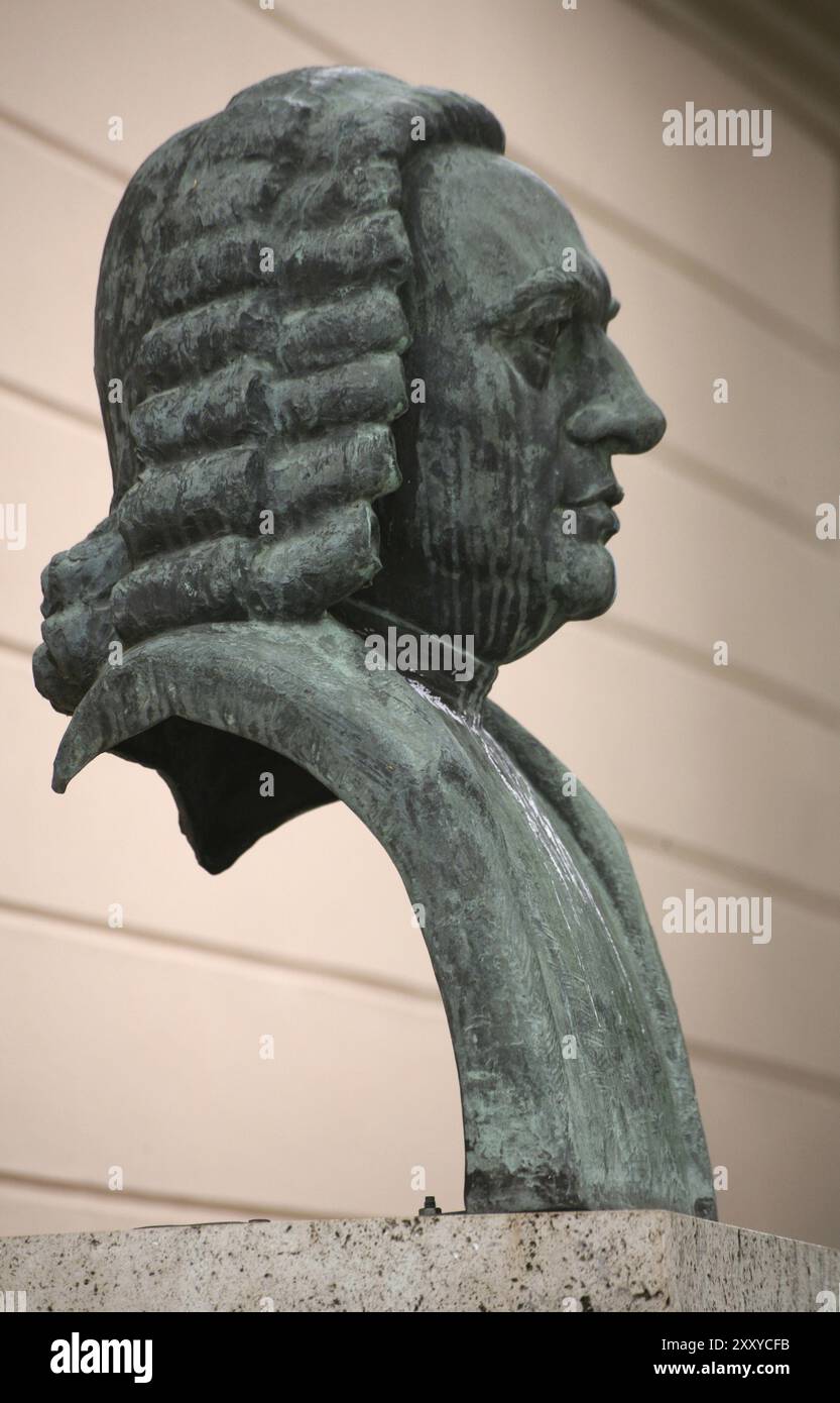 Bronze bust of Bruno Eyermann in Weimar at the Red Palace (Platz der ...