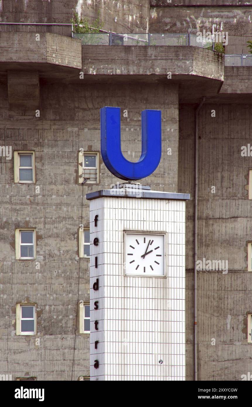 Neon sign of subway station Stock Photo - Alamy