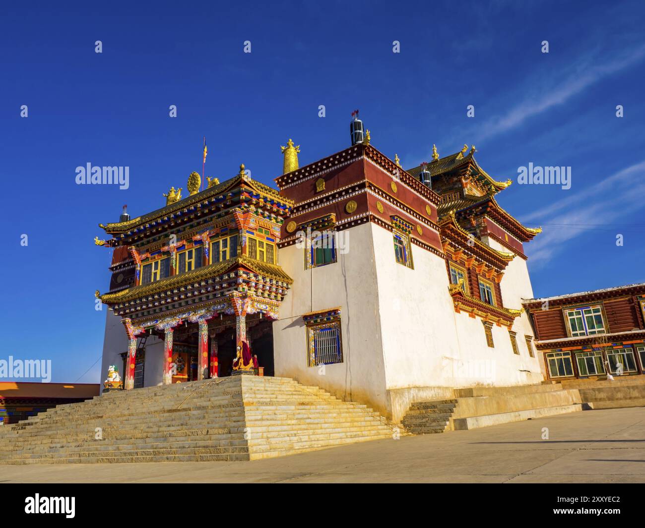 Buddhist monastery at Dege in Sichuan China Stock Photo - Alamy