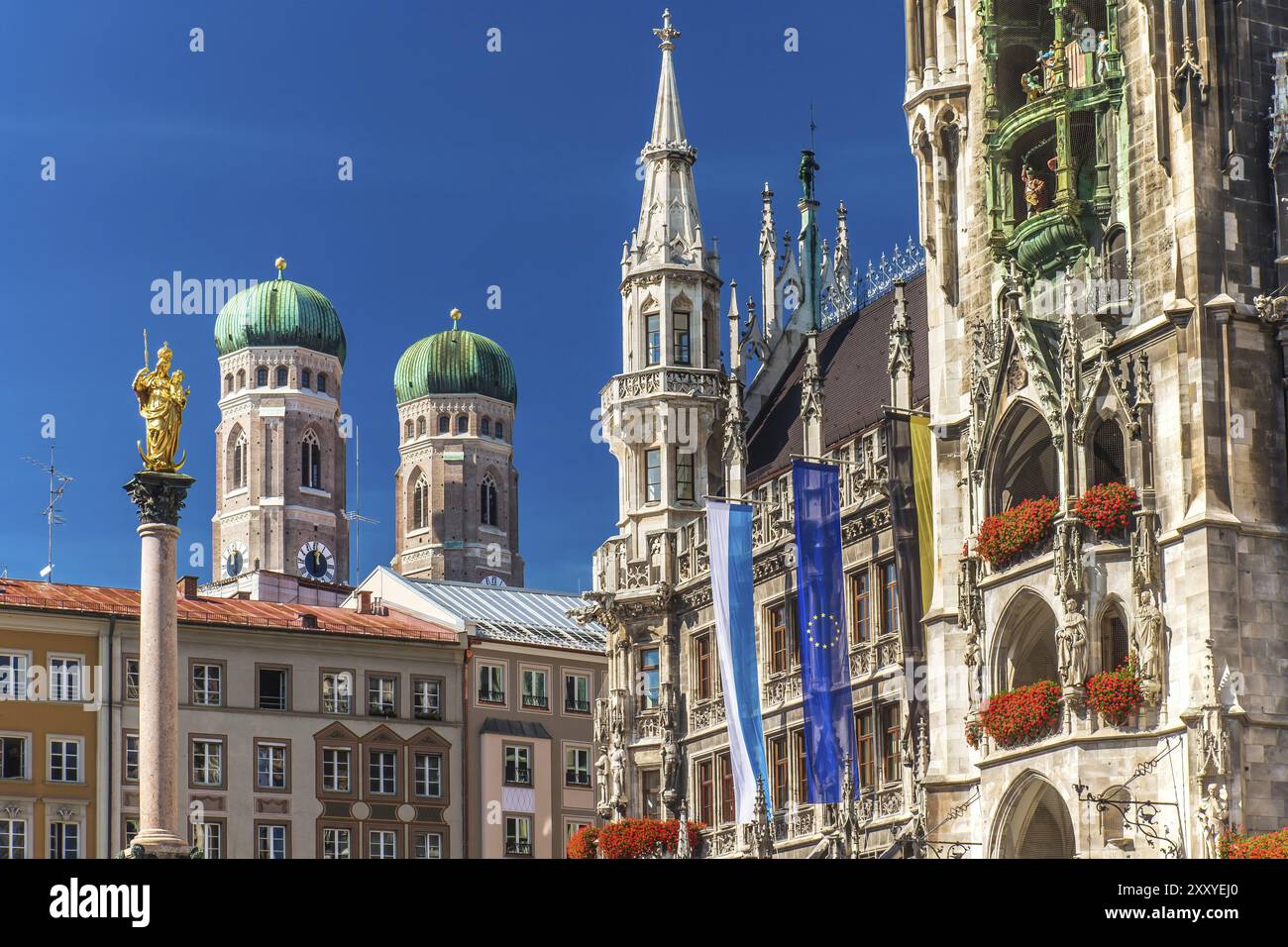 The Frauenkirche Cathedral, Symbol of Munich with wonderful blue sky ...