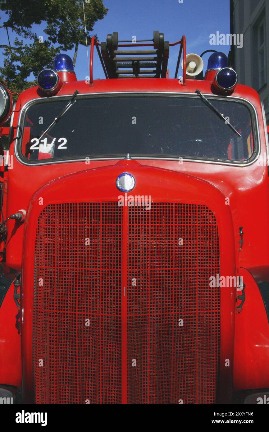 Historic fire engine Stock Photo - Alamy