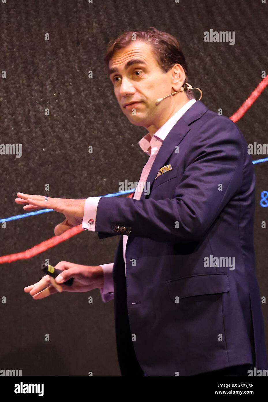 Maßstab 150 hi-res stock photography and images - Alamy