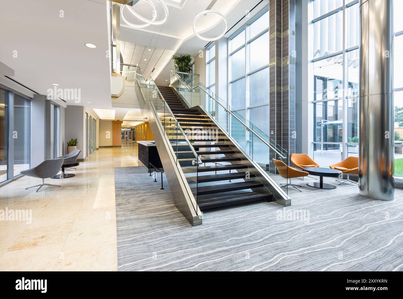 Steel encased column hi-res stock photography and images - Alamy