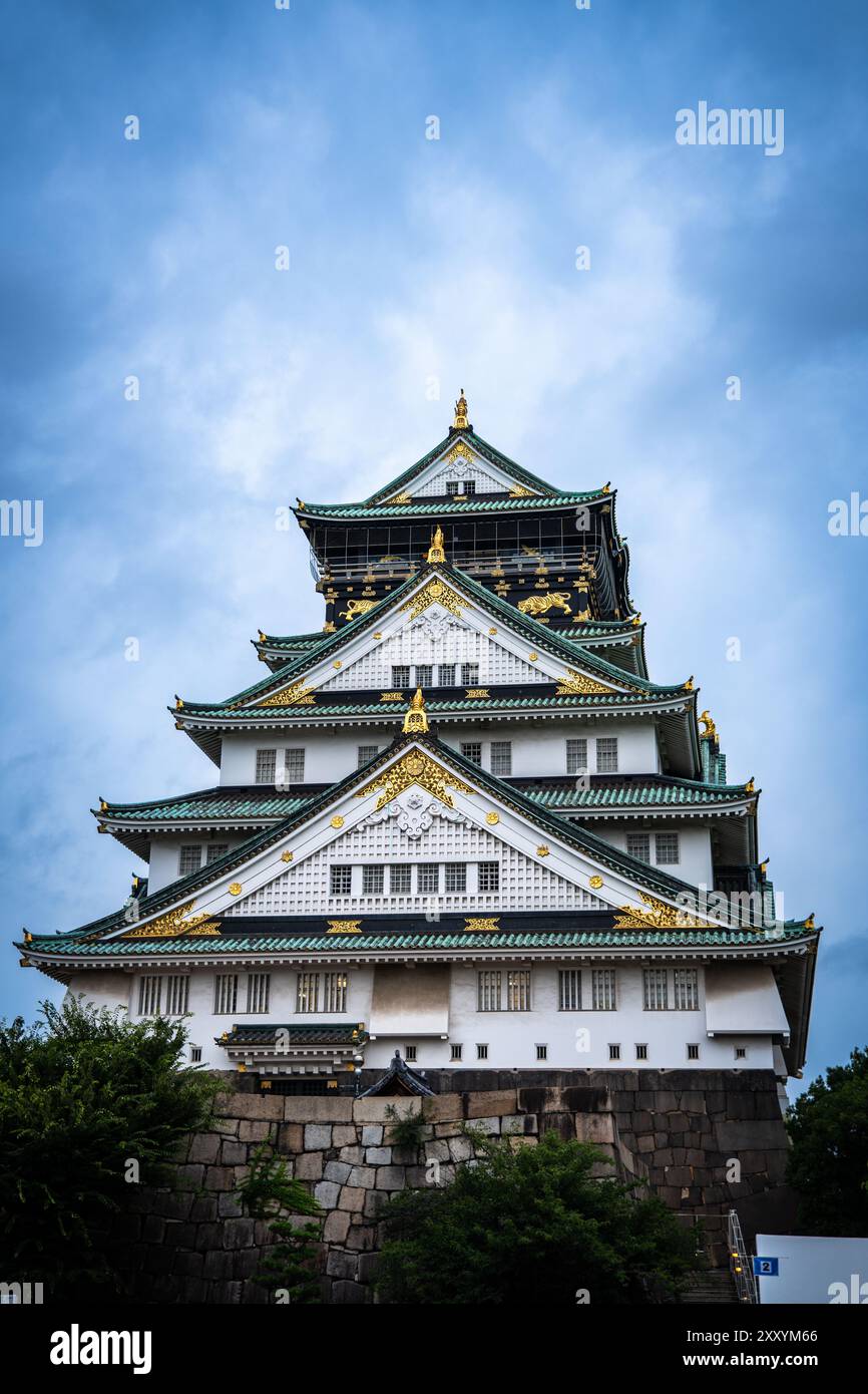 Views of Osaka Castle in evening in Japan Stock Photo - Alamy