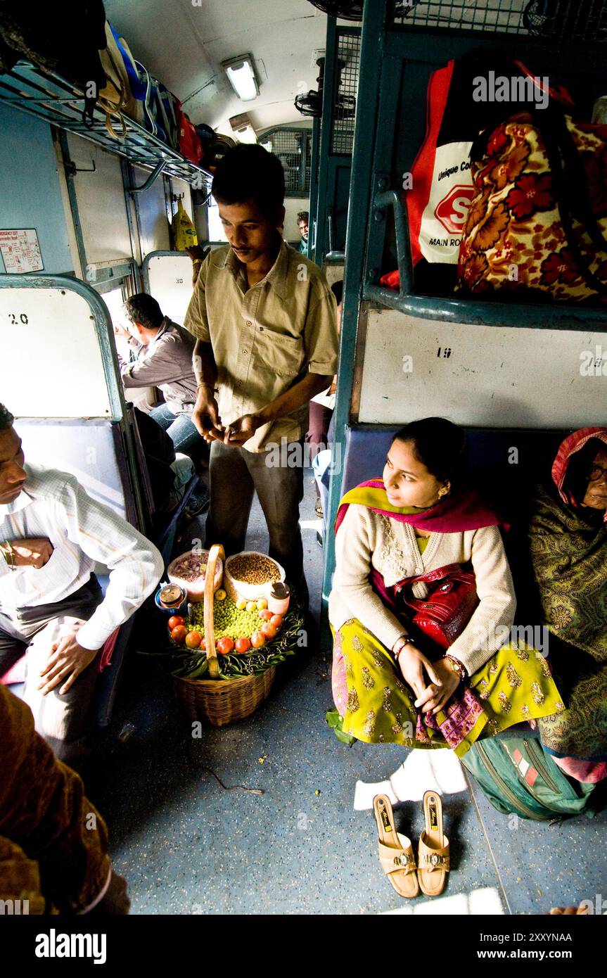 Indian sleeper train hi-res stock photography and images - Alamy