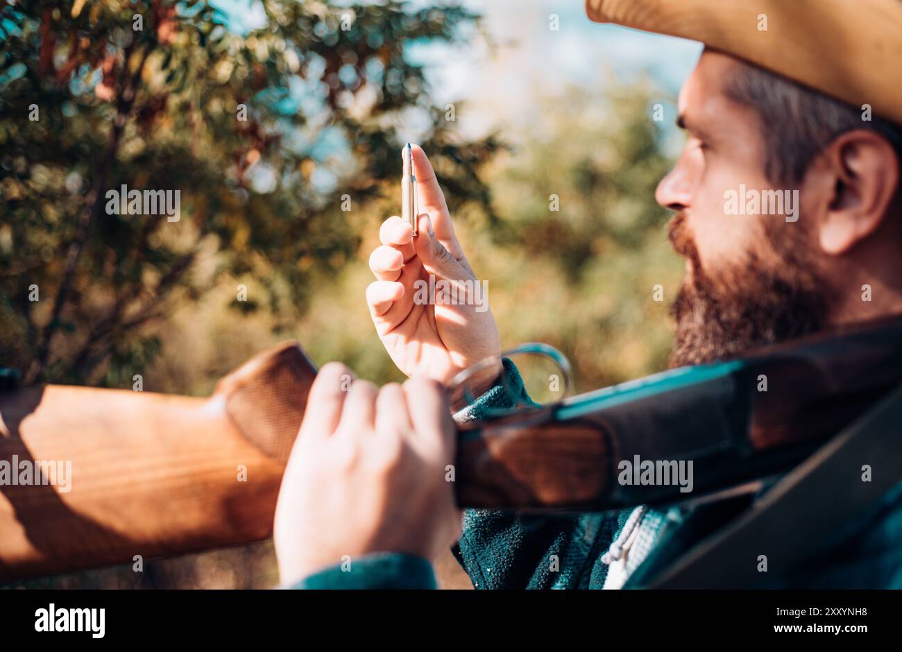 Hunting in America. Hunter Classic. Calibers of hunting rifles ...