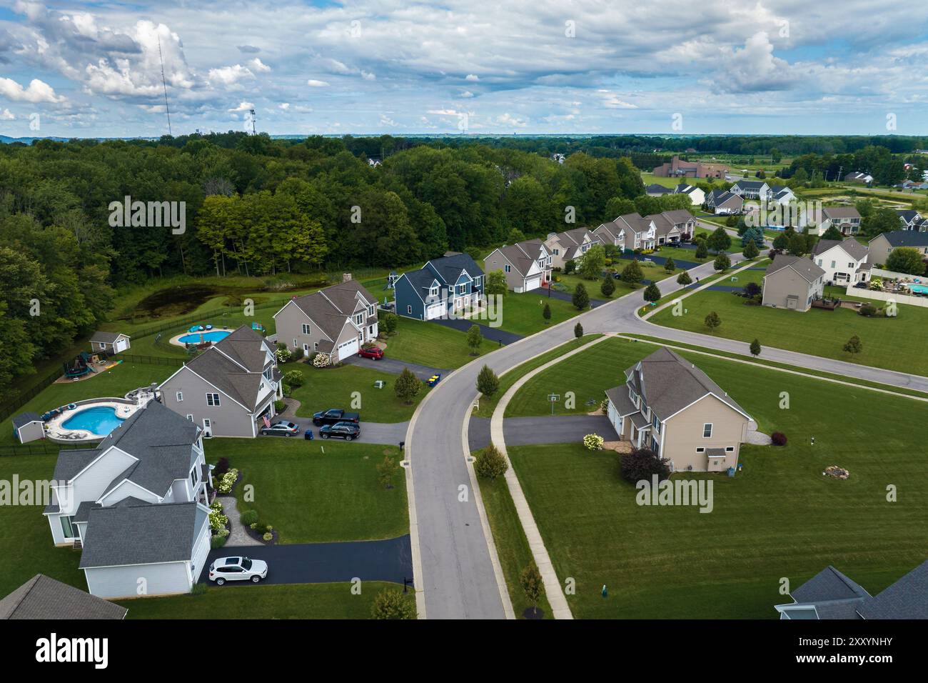 Residential homes in suburban sprawl development in Rochester, New York ...