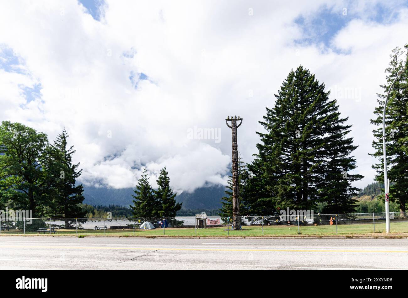Native totem pole near Telte-Yet camp site in Hope, British Columbia ...