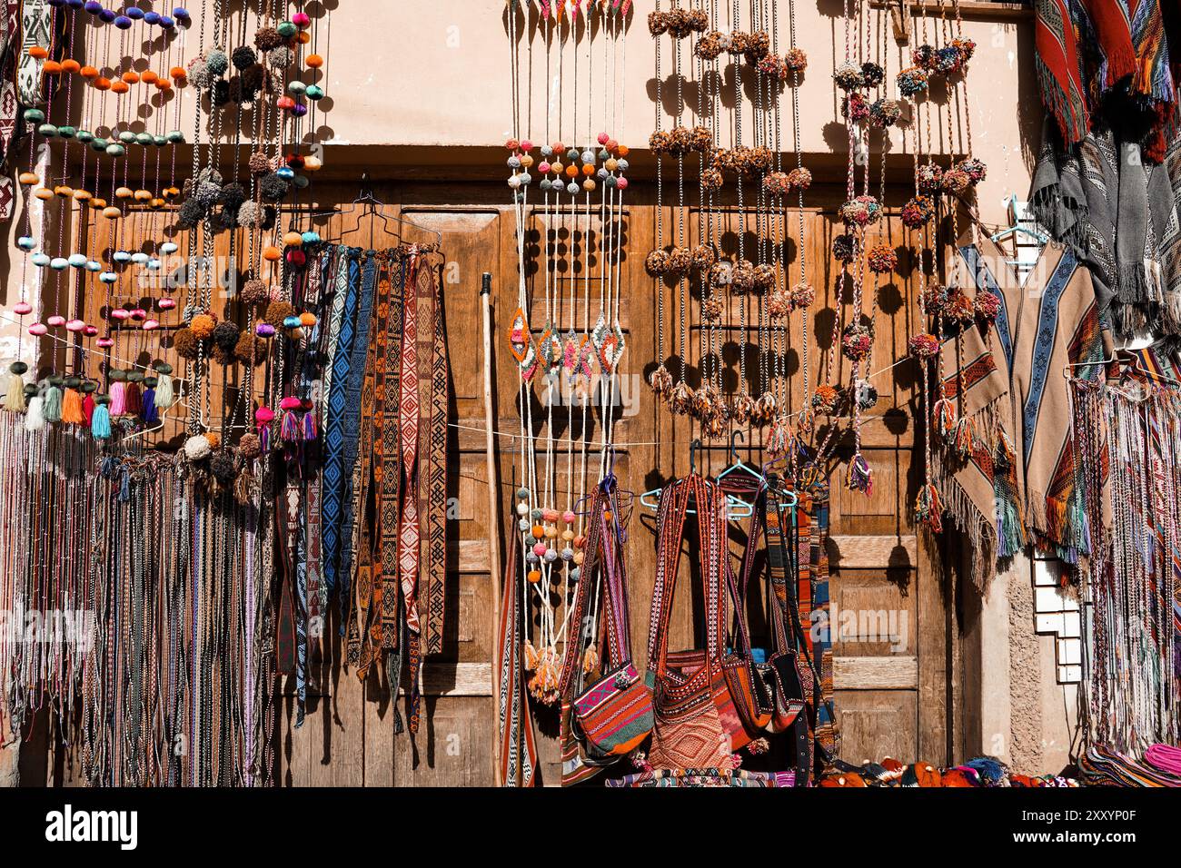Colourful Peruvian Souveniers at Mercado Artesanal Pisac, Sacred Valley ...