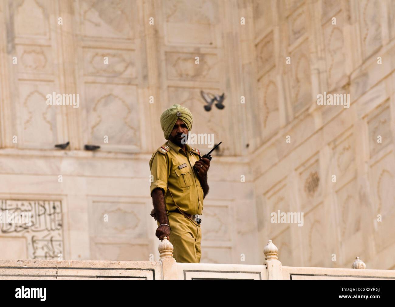 A Sikh policeman at the Taj Mahal, Agra, India Stock Photo - Alamy